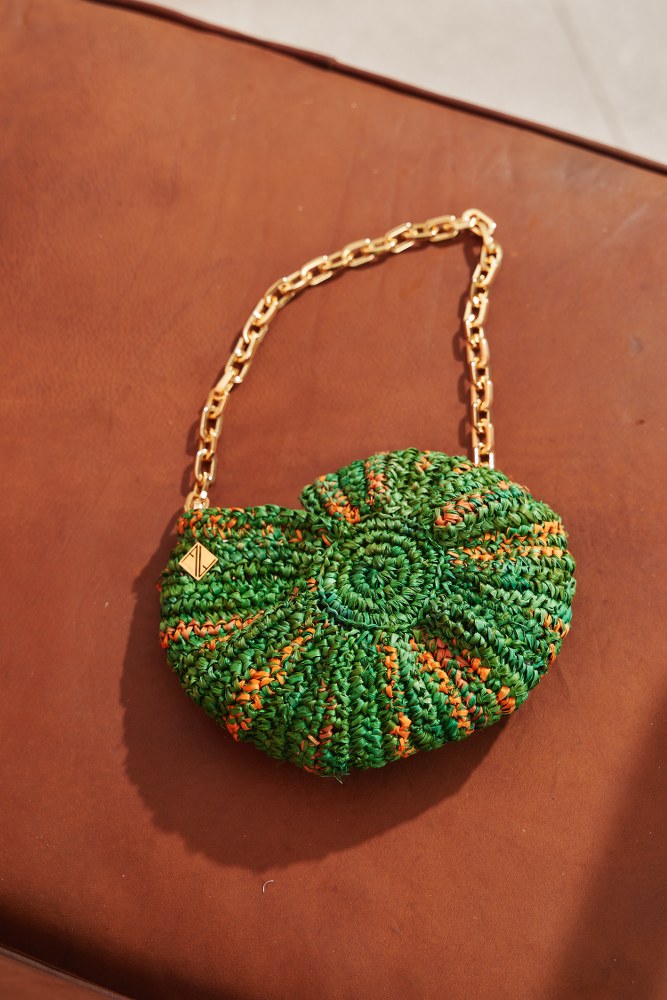 CONCHA GUMMY MINI BAG by ARANAZ