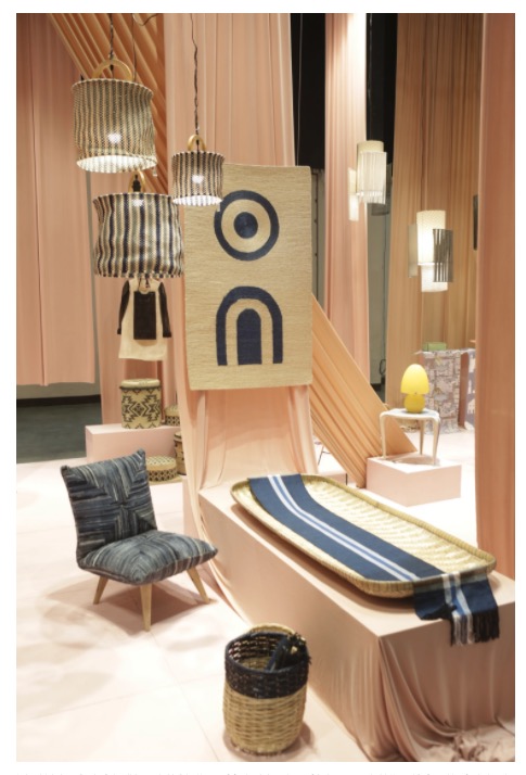 Weaving of Past and Future